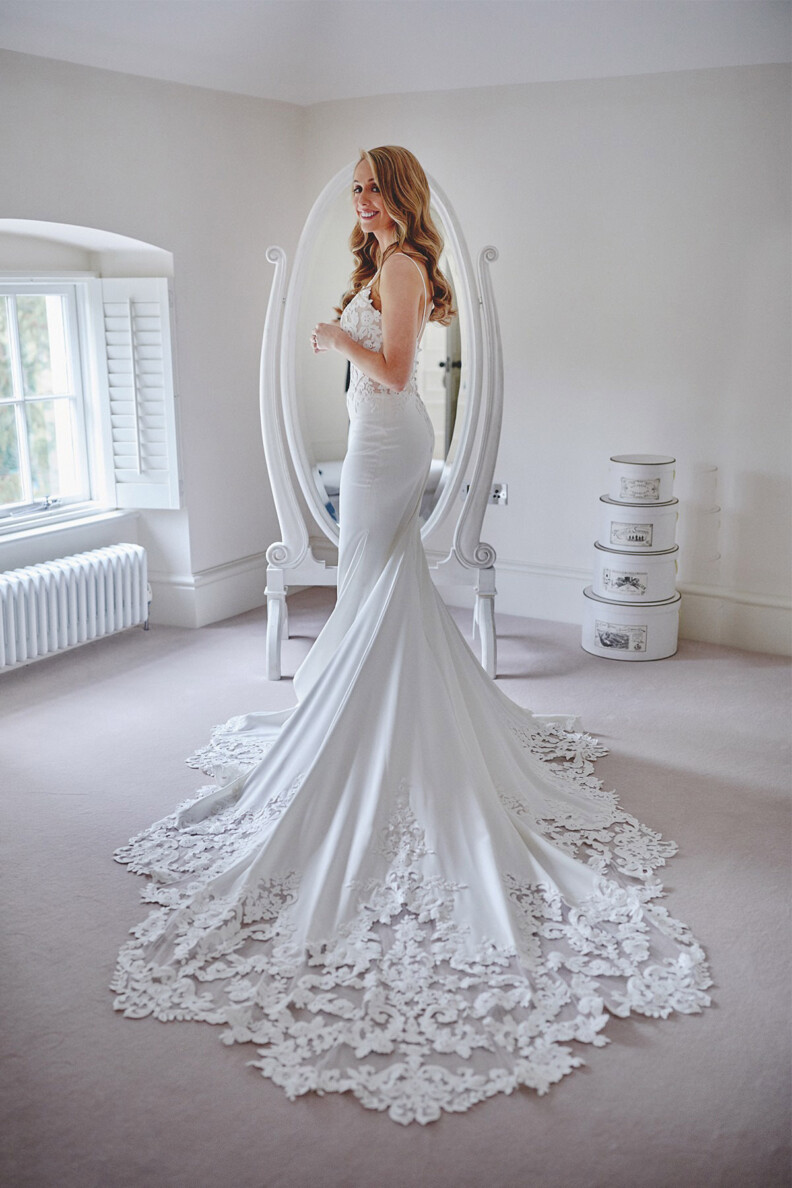 11 Tips Bride’s Guide to Selecting the Perfect Wedding Dress - Bride ...