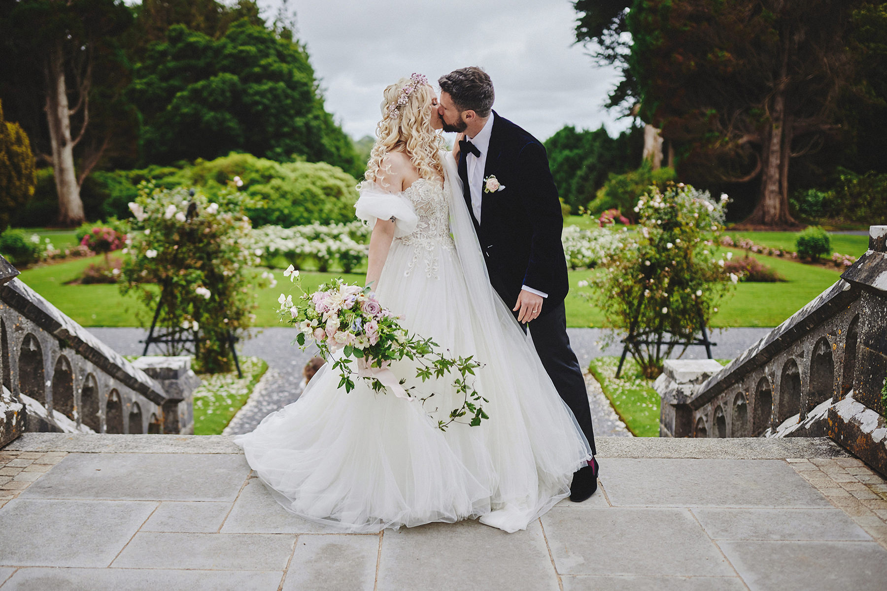 11 Tips Bride’s Guide to Selecting the Perfect Wedding Dress - Bride ...