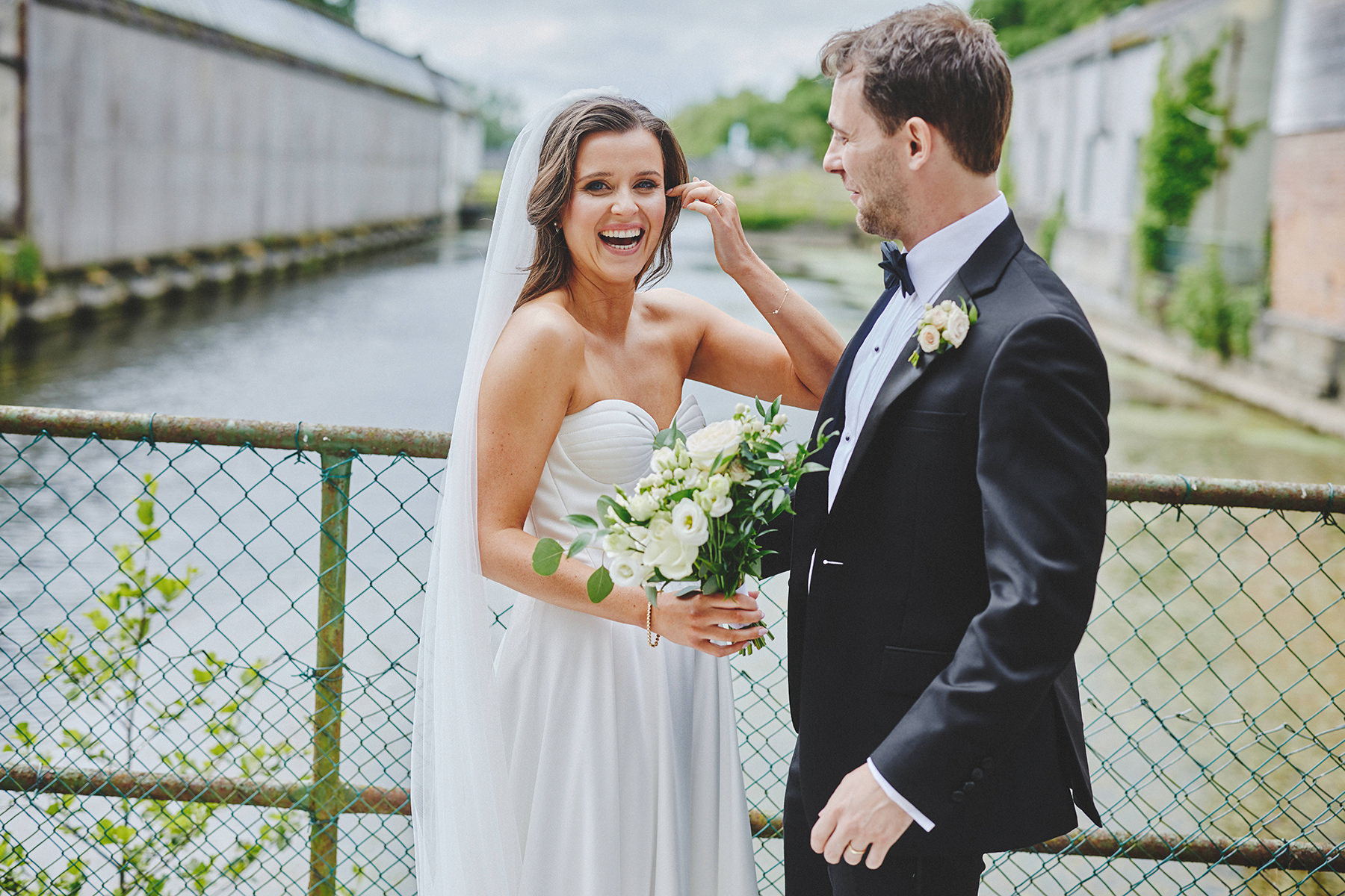 Top 10 Tips for Perfect Poses in Your Wedding Photos - Bride Guide ...